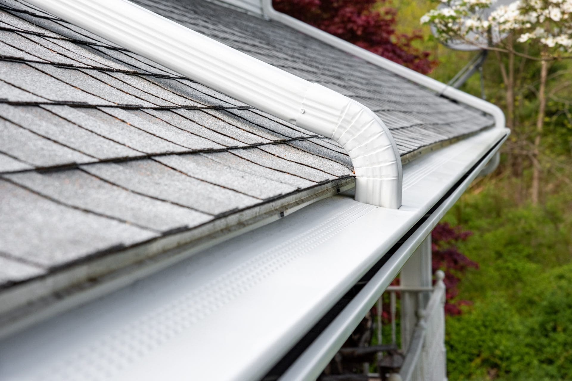 Gutters & Downspouts Neenah WI | Keeney Home Services